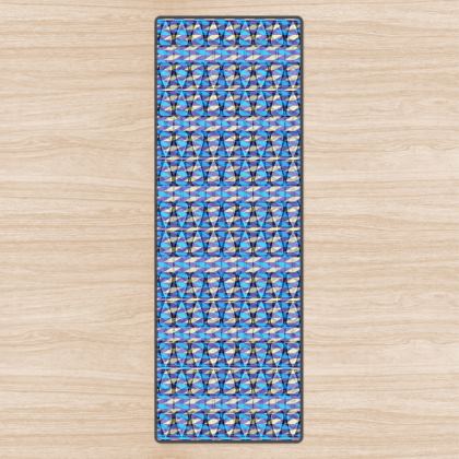 THIS DESIGNING WOMAN makes everything a work of art!