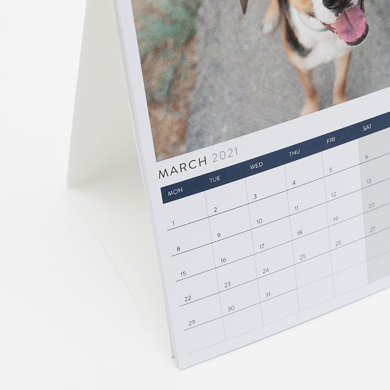 Gepersonaliseerde Staande Kalender 2021. A6 Bureaukalender 2021