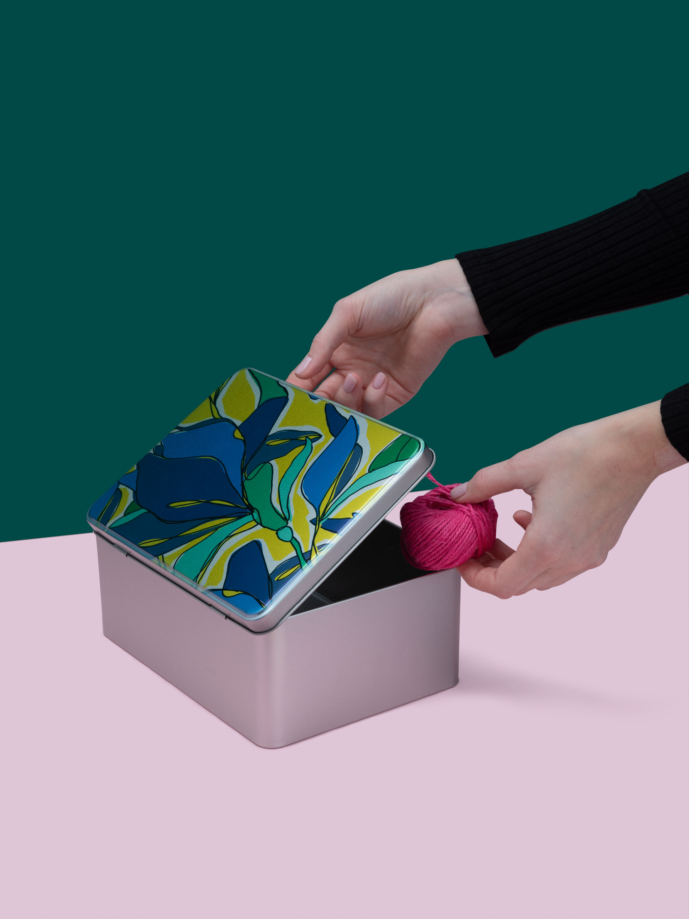 Metal Storage Tins: Metal Tins for Sewing Kits, Craft Supplies