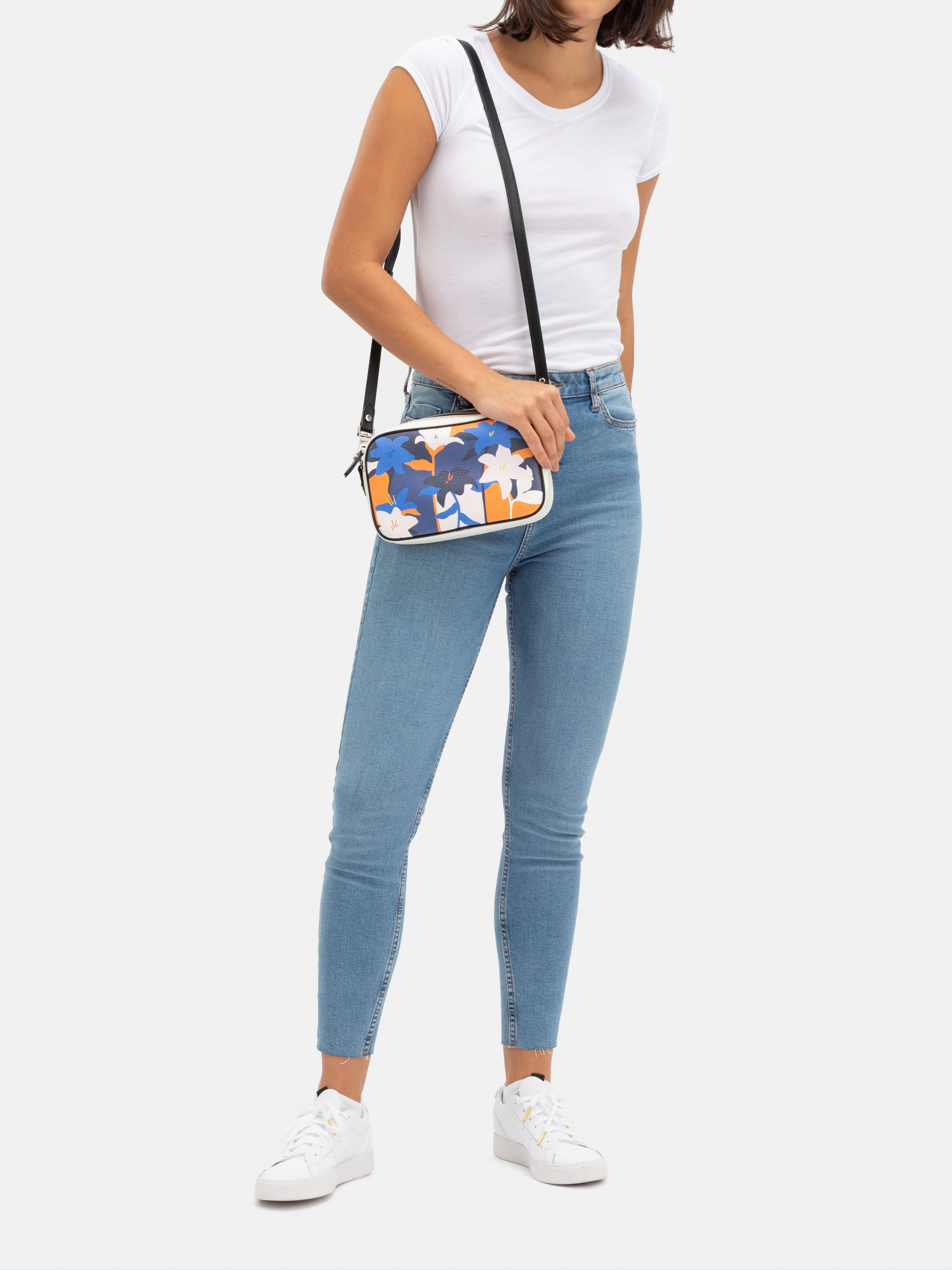 Design Your Custom Camera Bag | Designer Leather Camera Bags