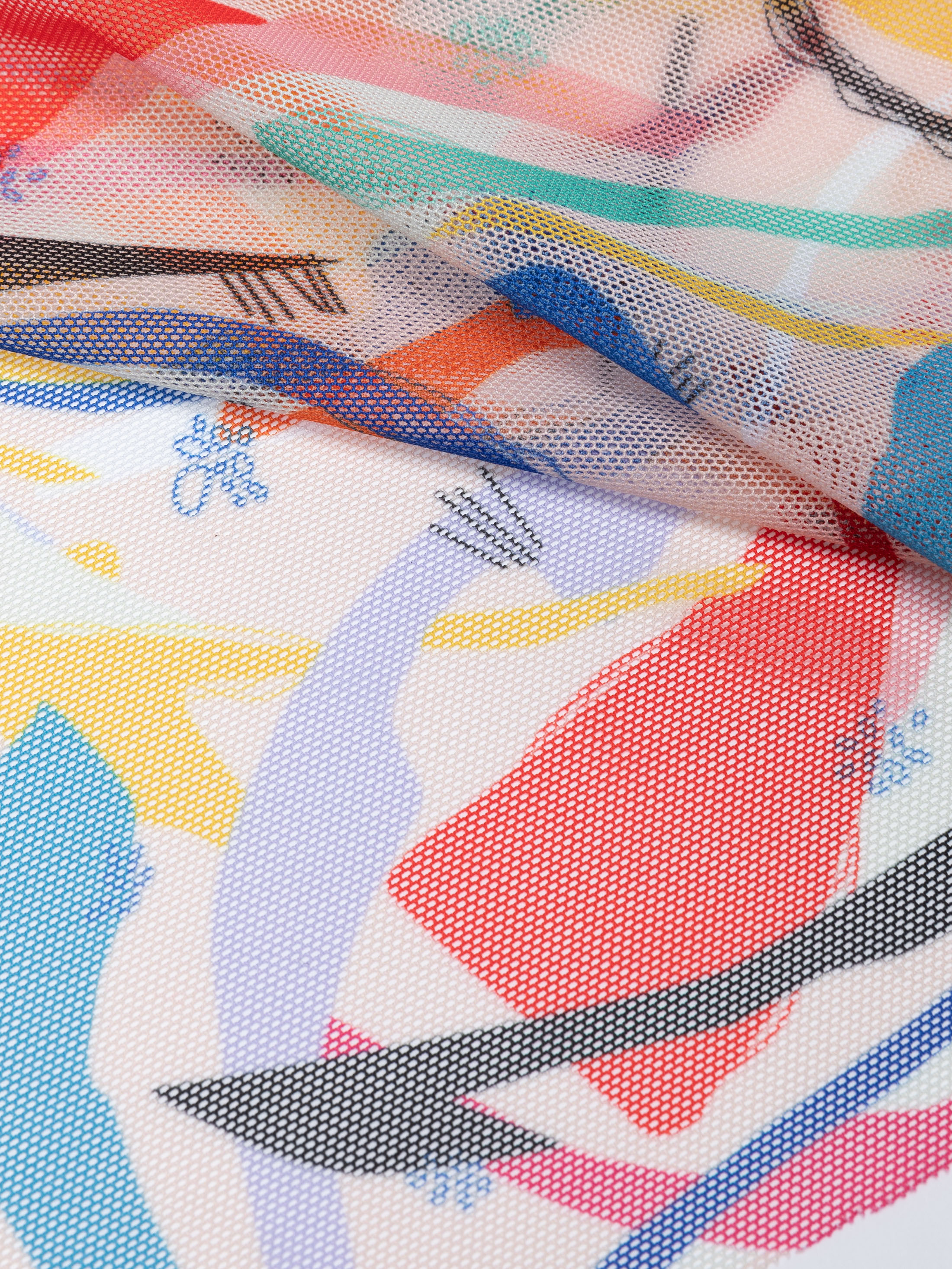 Sublimación textil en Tela Red Tricot | Diseño Online
