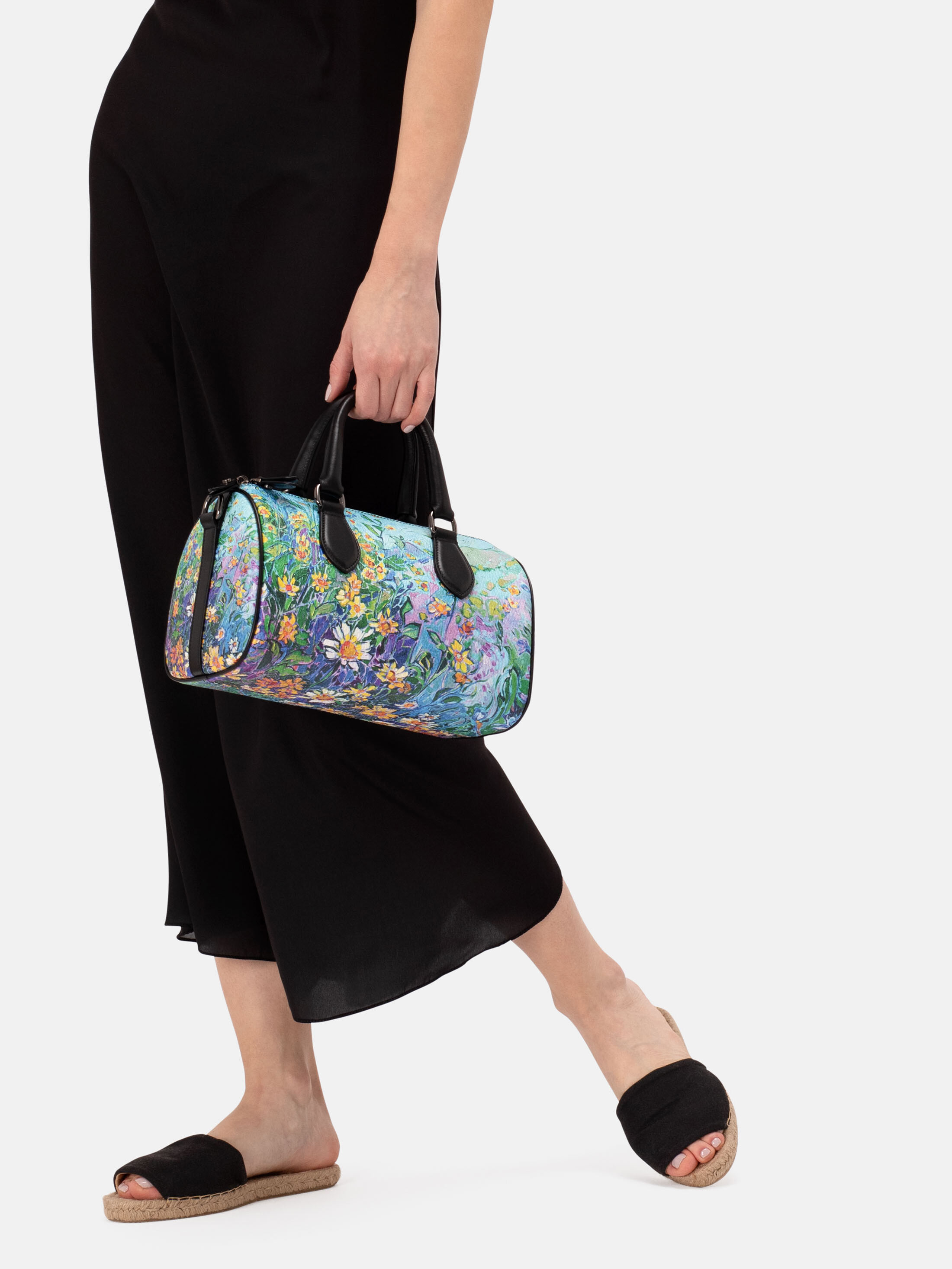 Custom Barrel Bags. Design Your Own Barrel Bag.